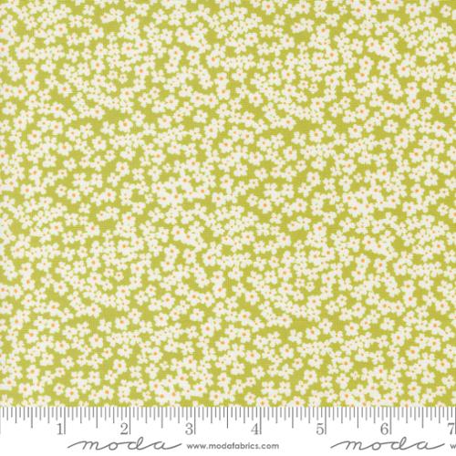 Grass Bloom - Pine Needles Quilt & Sew