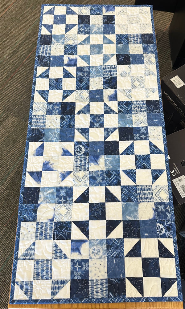 Winter Chill Scrap Lab Table Runner Kit - Pine Needles Quilt & Sew